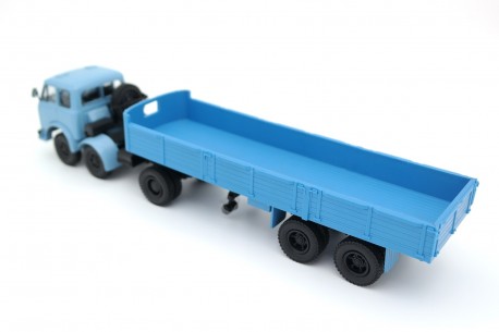 MAZ-520 with MAZ-5205 semi-trailer - Diecast Ukraine