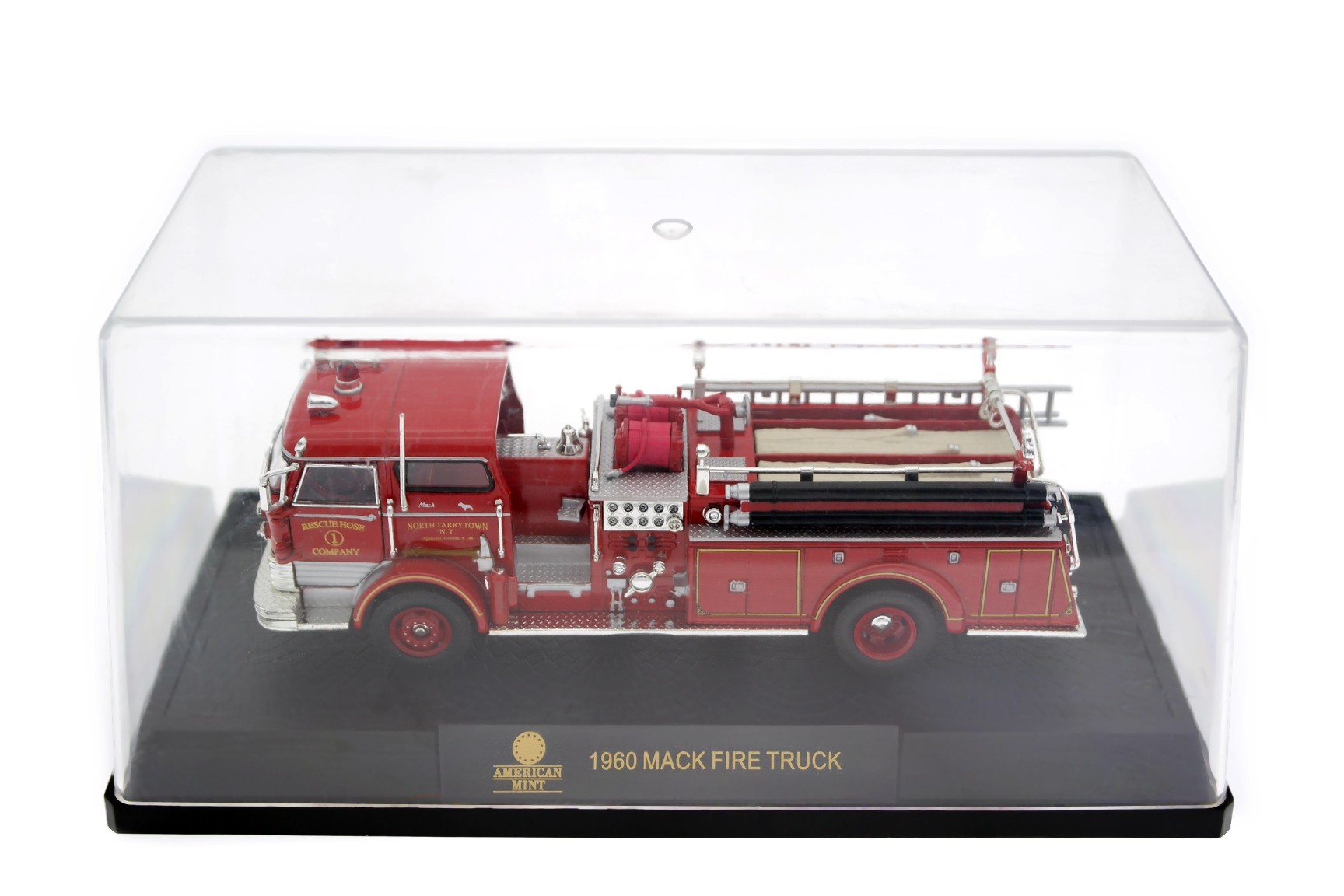 A collectible scale model Mack Serie C Fire Truck from Signature Models