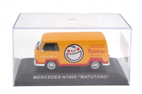 A collectible scale model Mercedes-Benz N1000 from Altaya