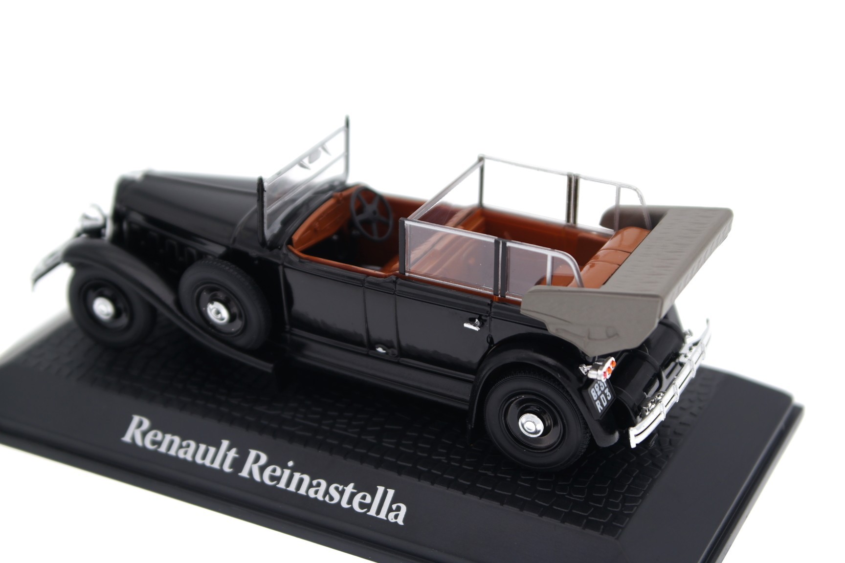 Коллекционная масштабная модель Renault Reinastella от Atlas